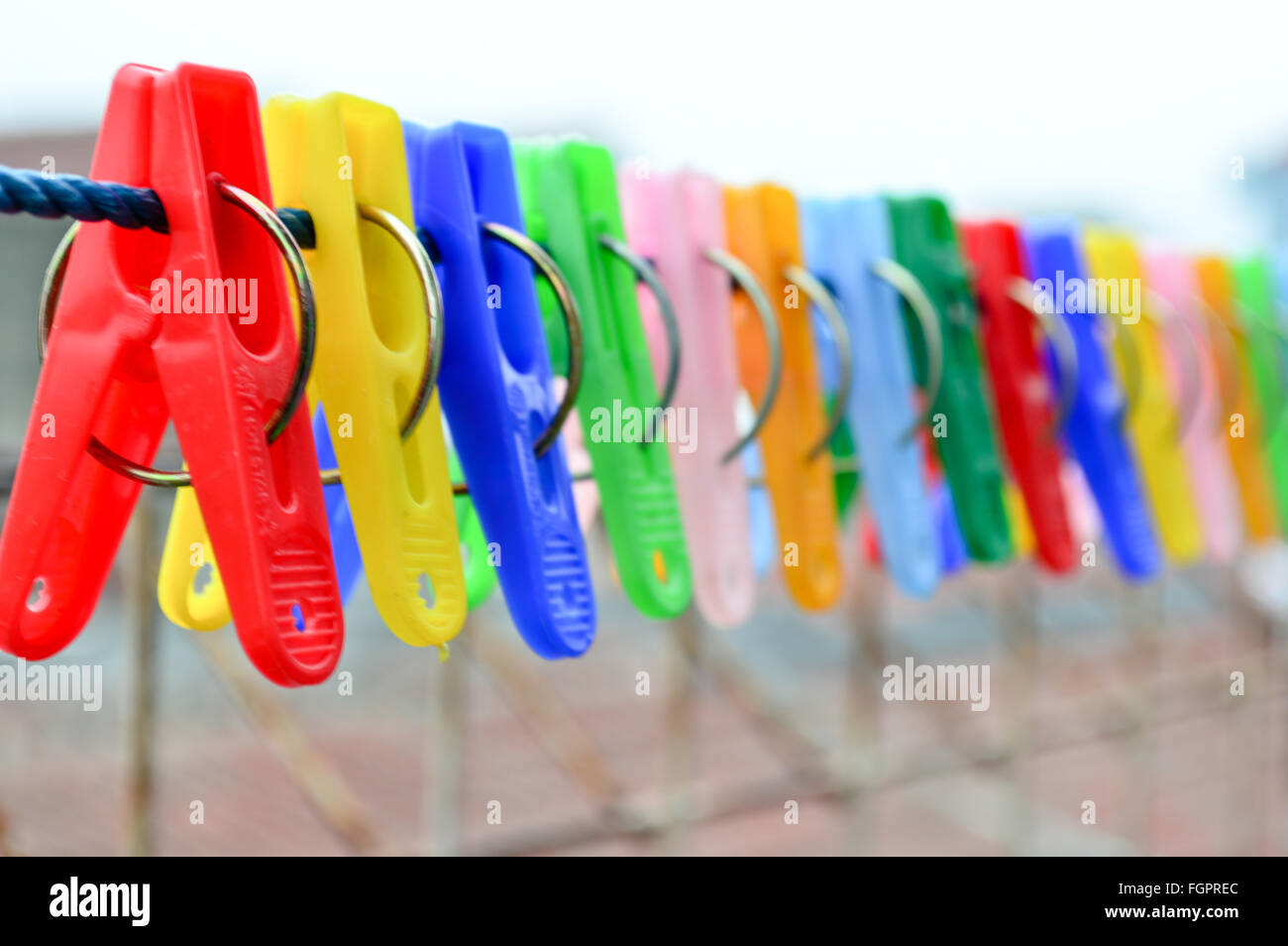 Cloth pin hi-res stock photography and images - Alamy