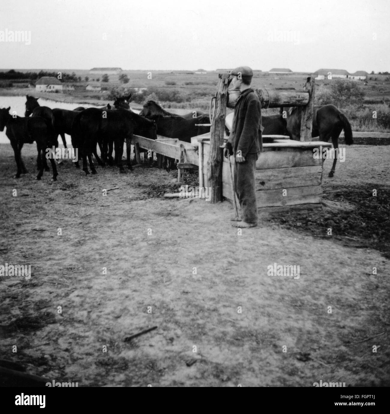 Civilian population hi-res stock photography and images - Alamy