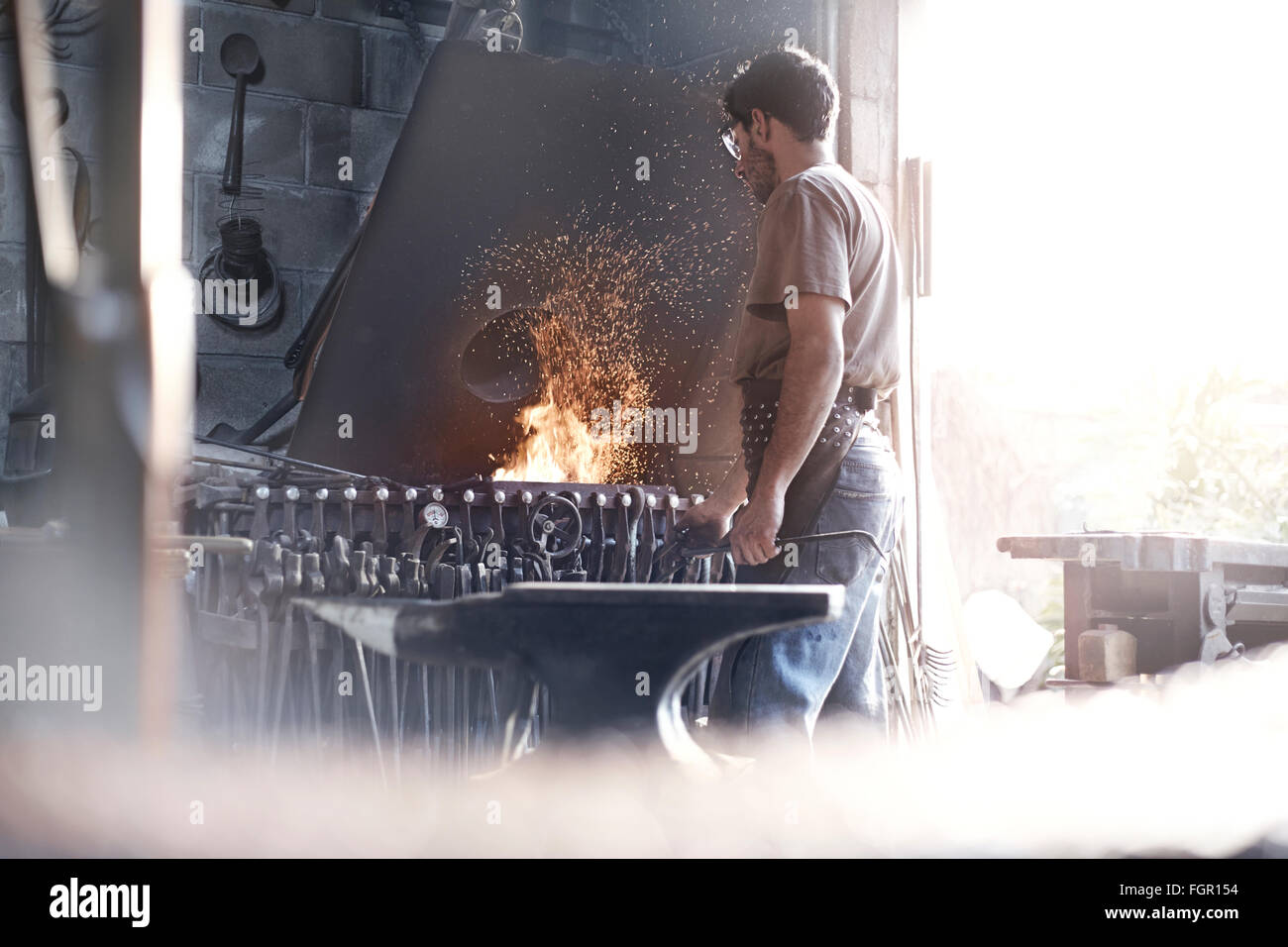 Blacksmith forge hi-res stock photography and images - Alamy