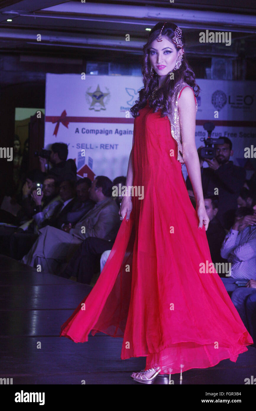 Lahore, Pakistan. 21st Feb, 2016. Pakistani model walks on ramp ...