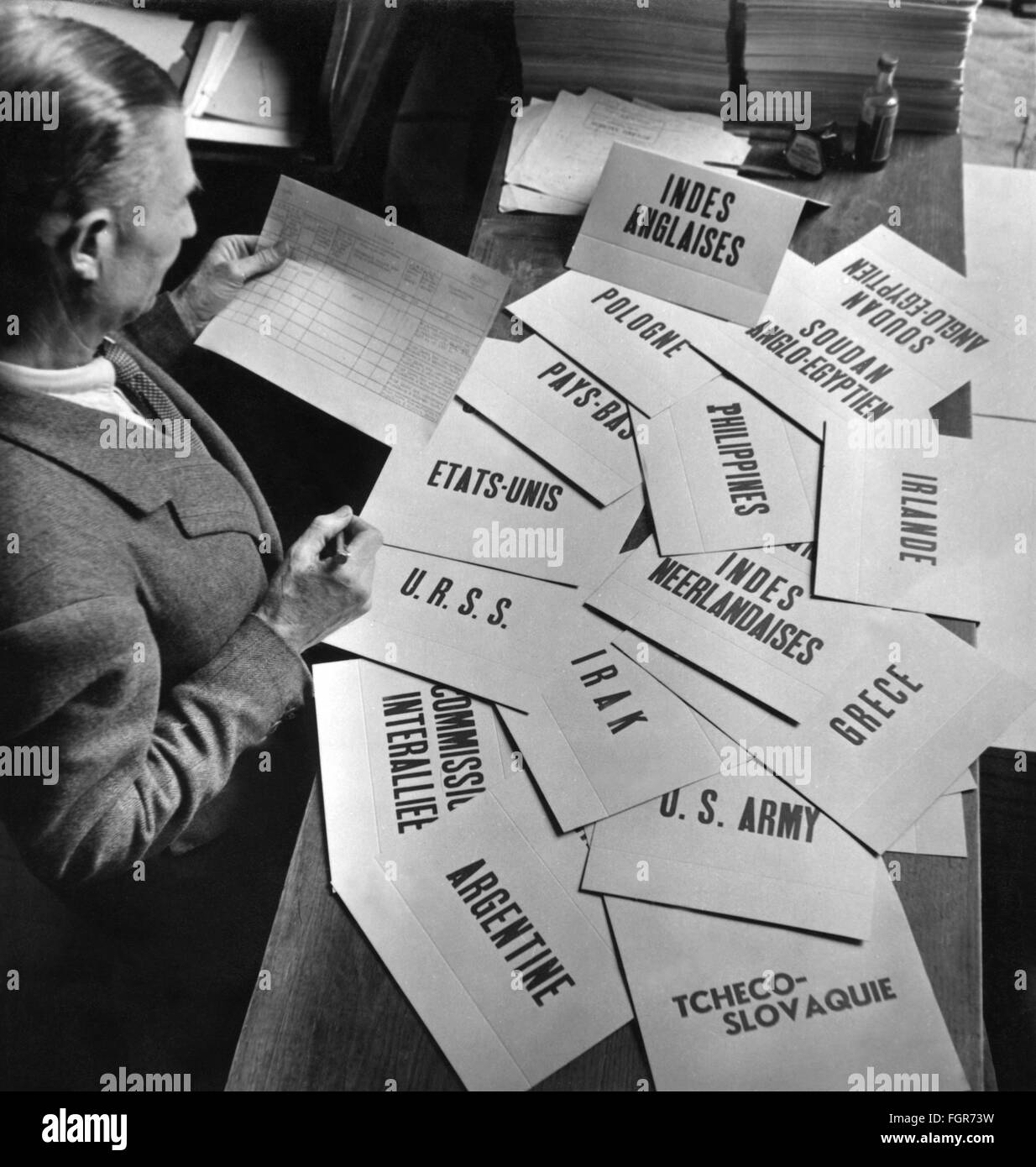 Paris peace conference 1946 hi-res stock photography and images - Alamy