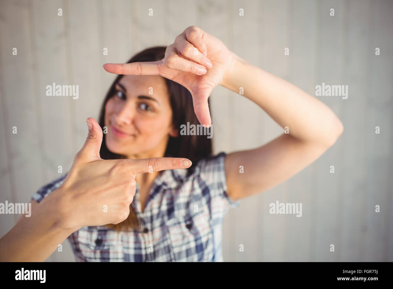 Framing hands hi-res stock photography and images - Alamy