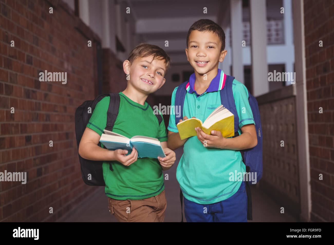 Students reading books together Stock Photo - Alamy