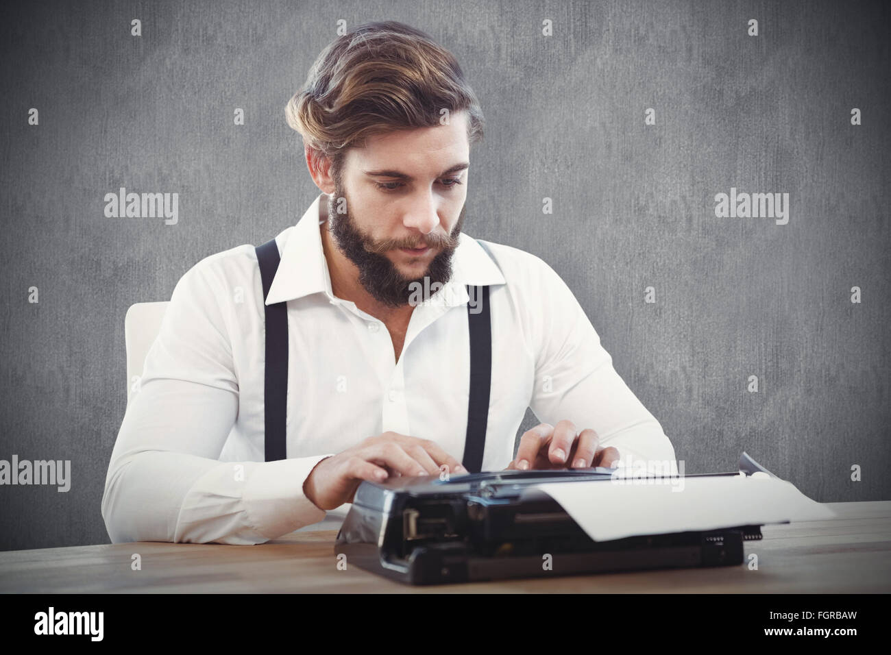 Working typewriter hi-res stock photography and images - Alamy