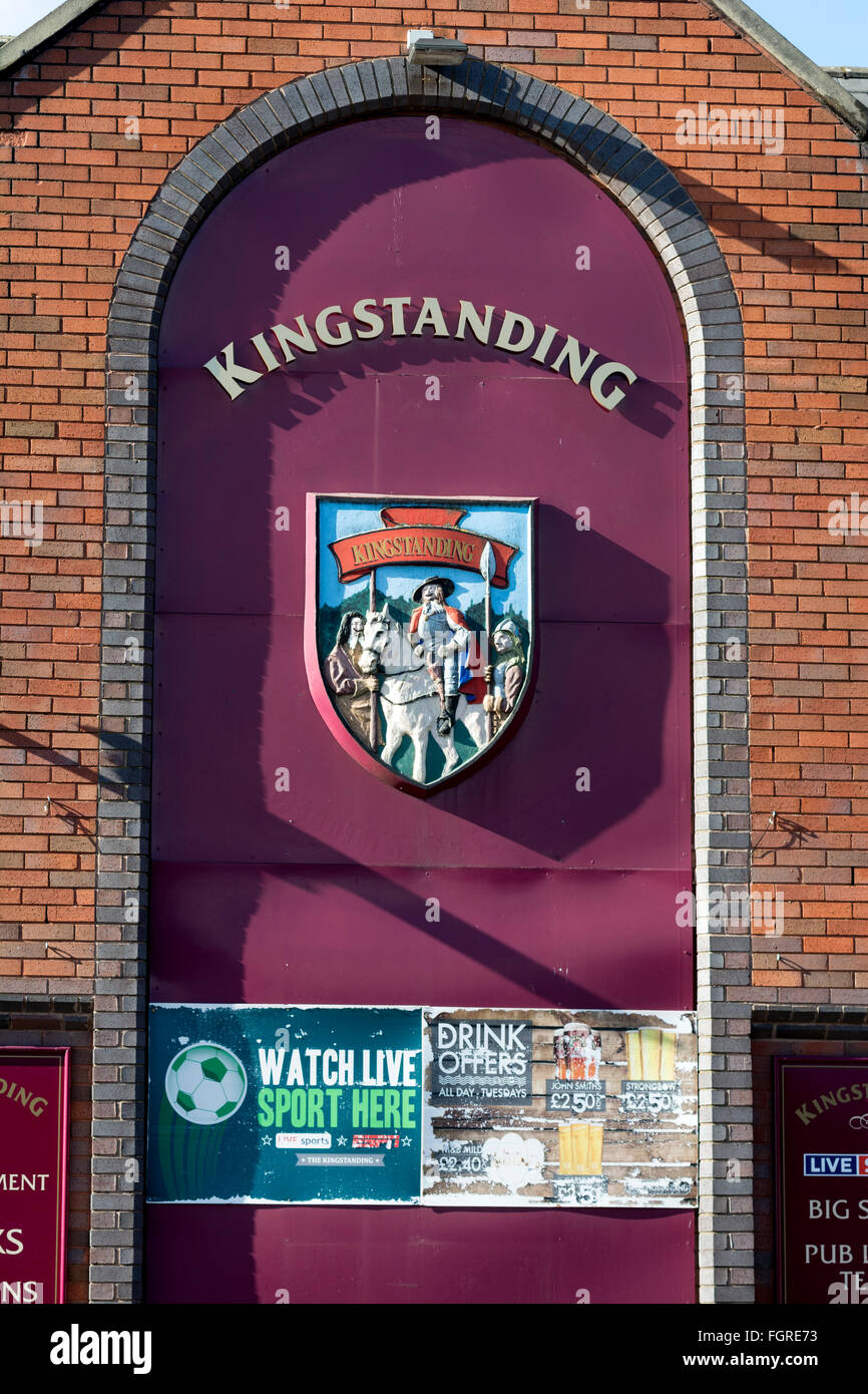 The Kingstanding pub, Kingstanding, Birmingham, UK Stock Photo - Alamy