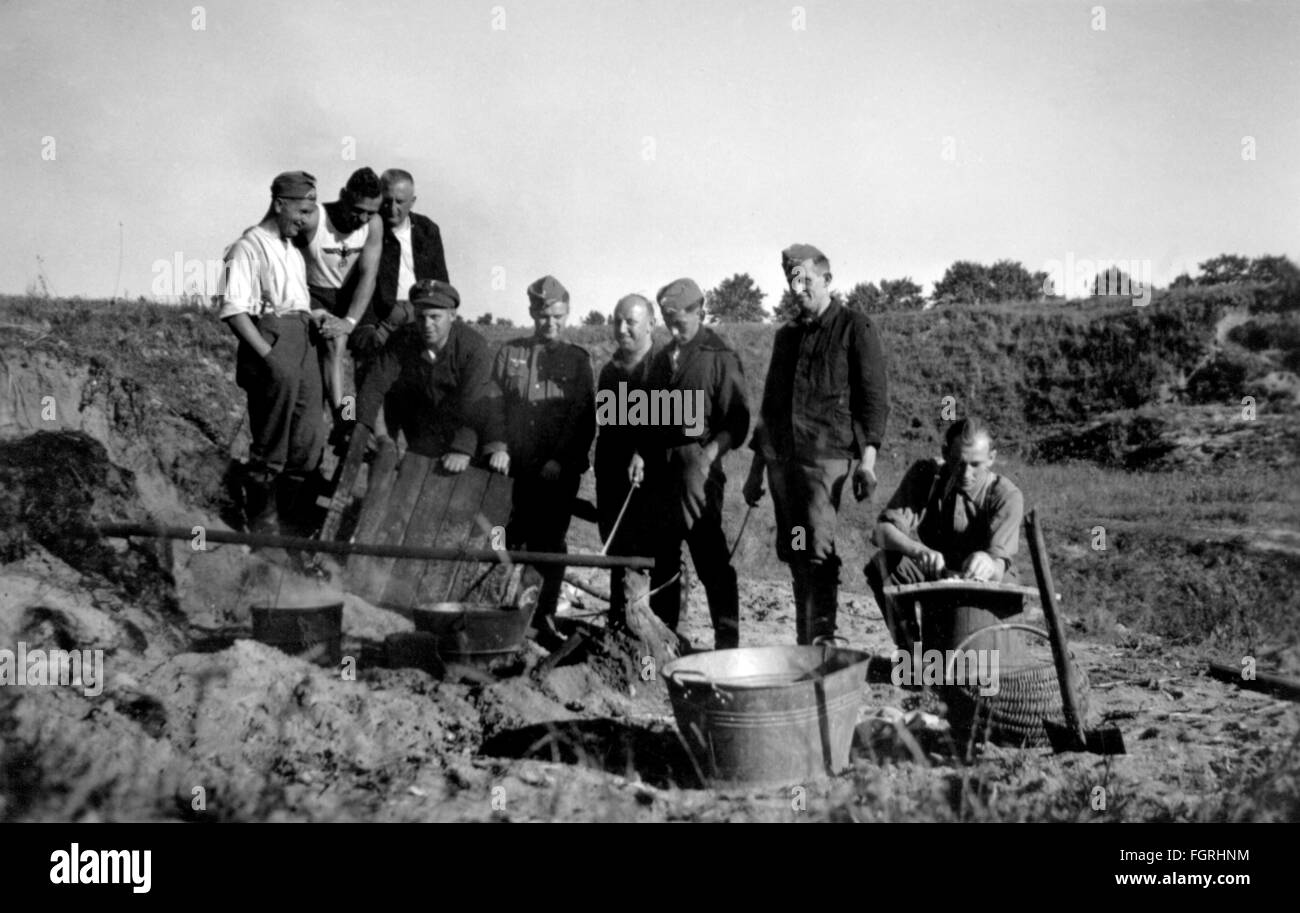 Second World War / WWII, Poland, field kitchen of a German military ...