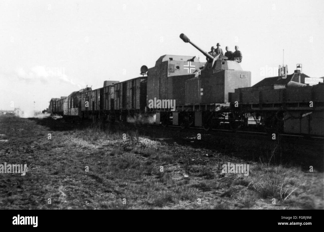 Second World War / WWII, German amored train with turret, circa 1941 ...