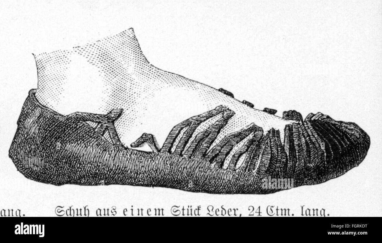 Ancient shoes hi-res stock photography and images - Alamy