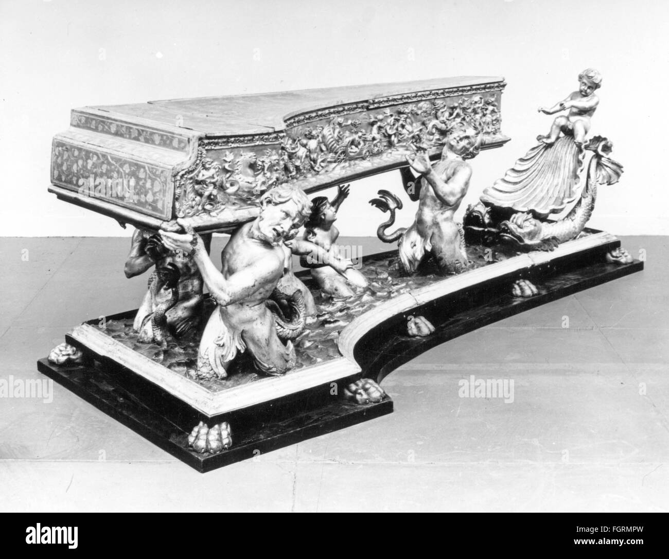 Museum of musical instruments rome Black and White Stock Photos ...