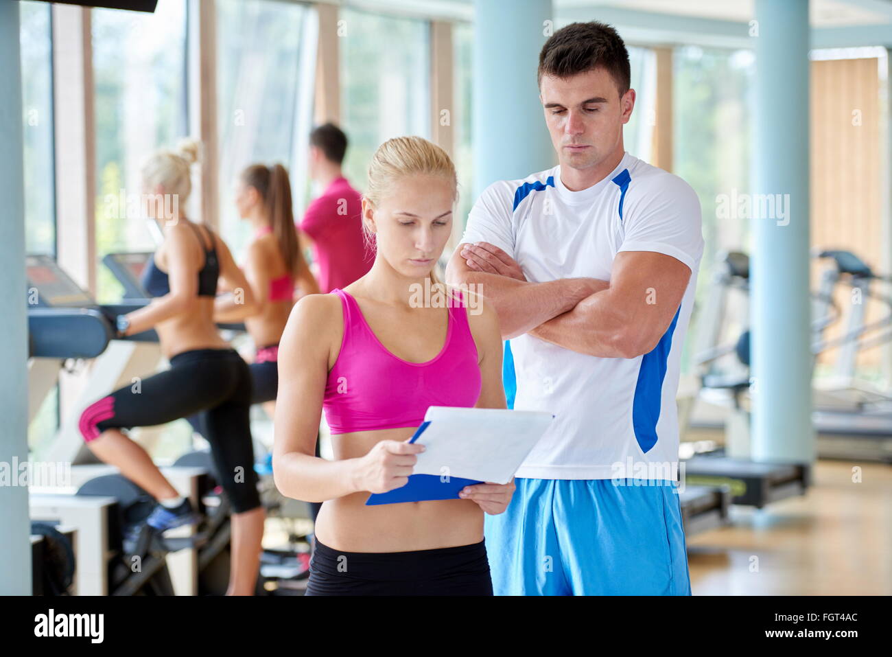 people group in fitness gym Stock Photo - Alamy