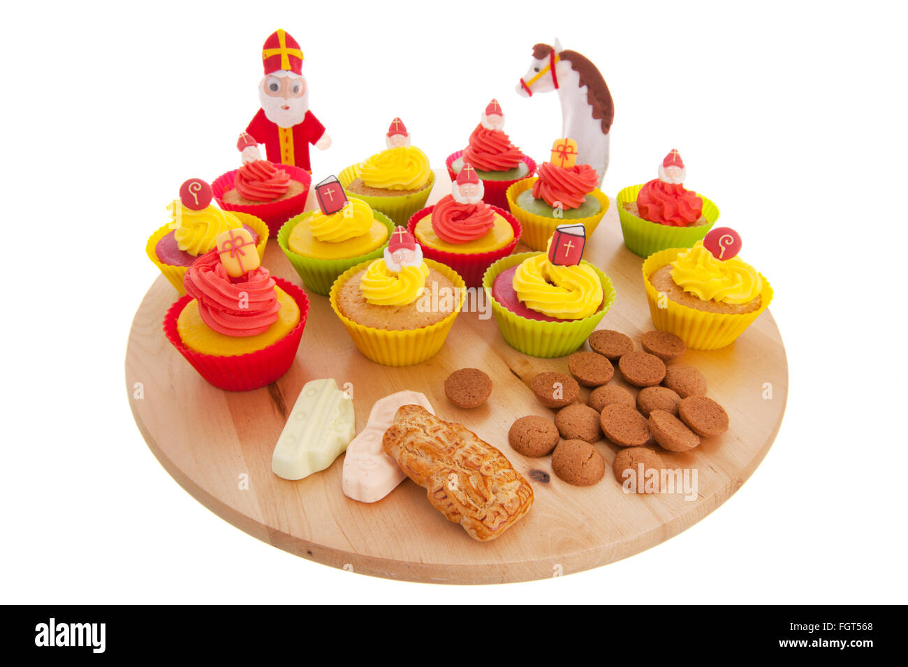 Home made Sinterklaas cupcakes with pepernoten and meringue Stock Photo ...