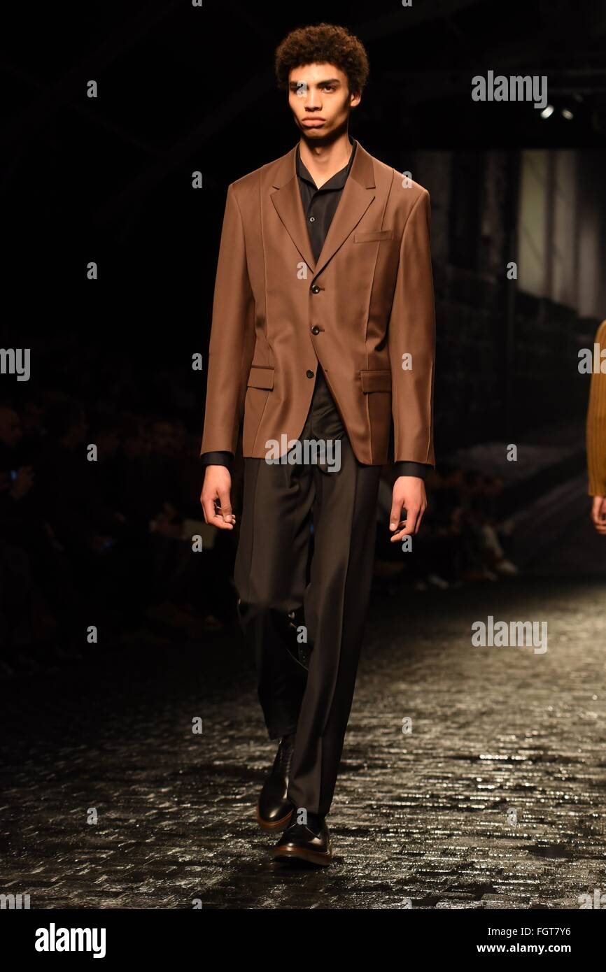 Milan Men's Fashion Week Fall-Winter 2016-2017 - Corneliani - Catwalk ...