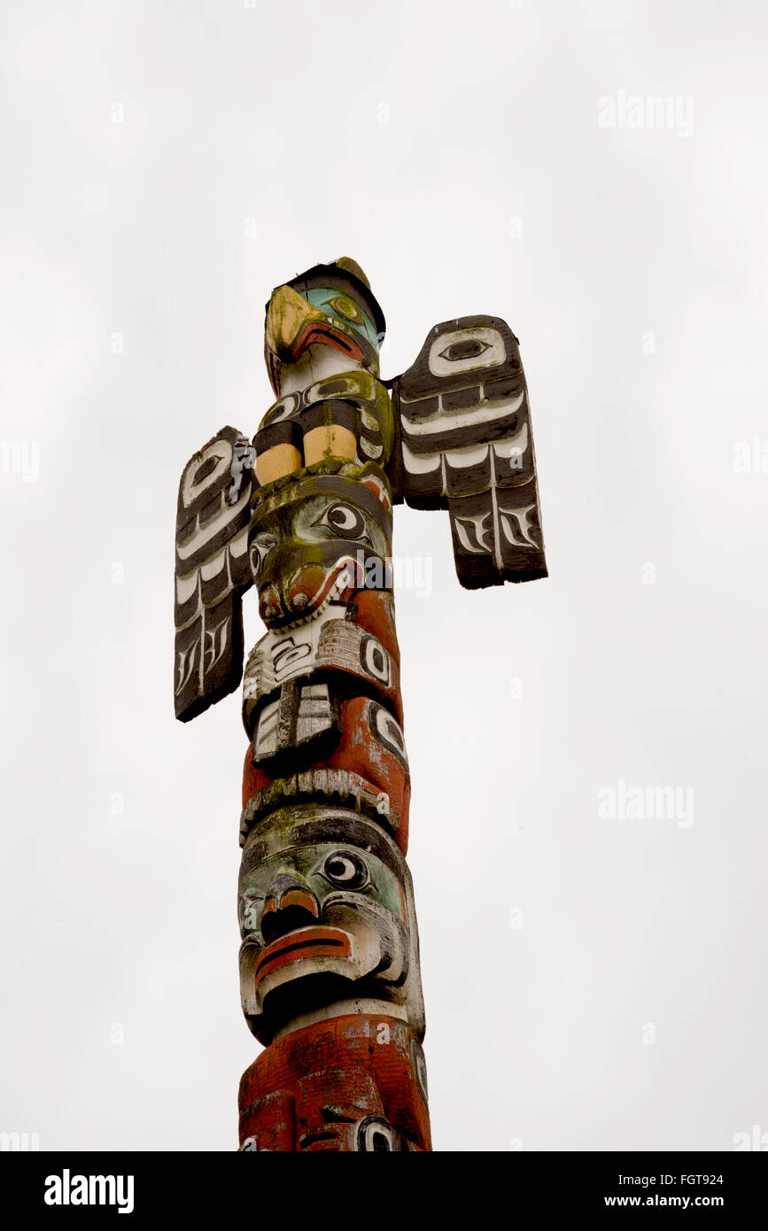 Kwakwaka’wakw totem pole hi-res stock photography and images - Alamy