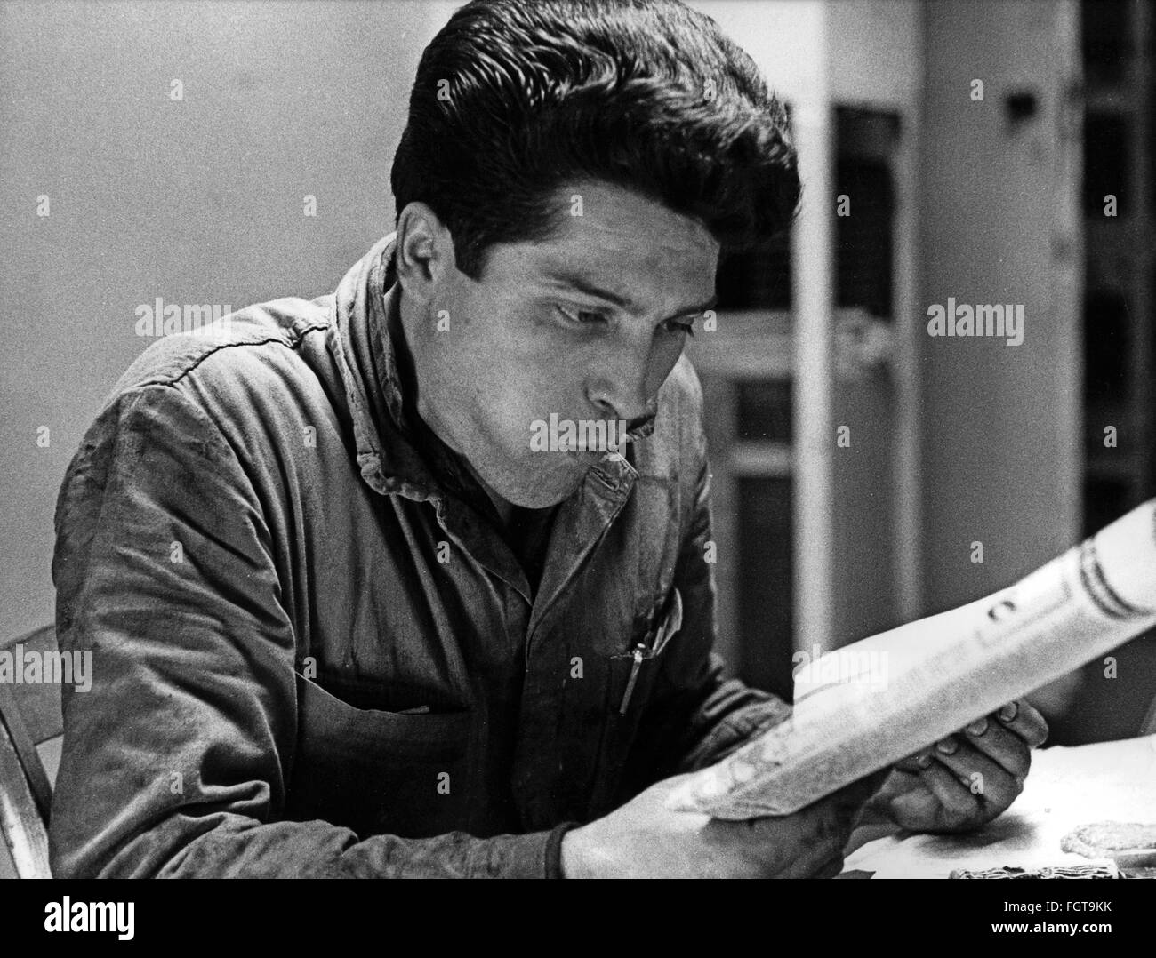 Spanish worker learning hi-res stock photography and images - Alamy