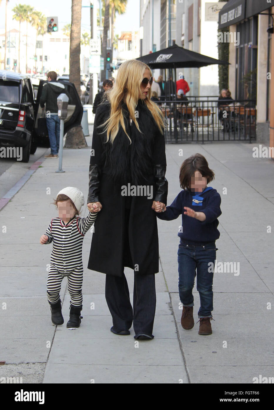 Rachel Zoe spotted out with her husband Rodger Berman and their sons ...