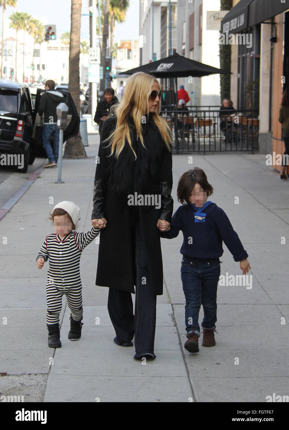 Rachel Zoe spotted out with her husband Rodger Berman and their sons ...