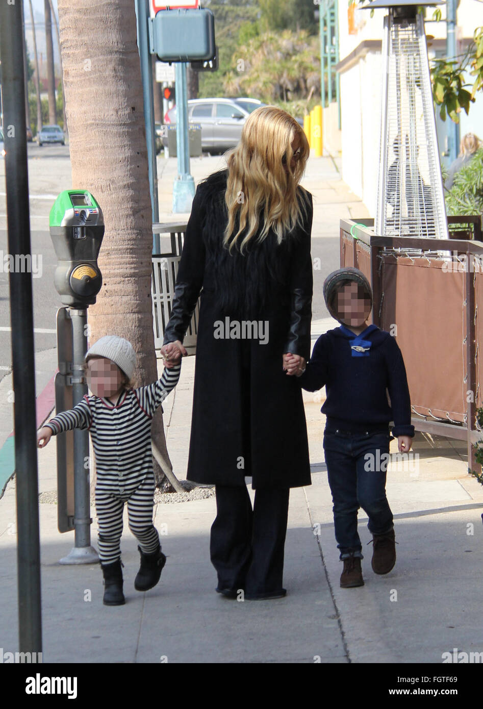 Rachel Zoe spotted out with her husband Rodger Berman and their sons ...