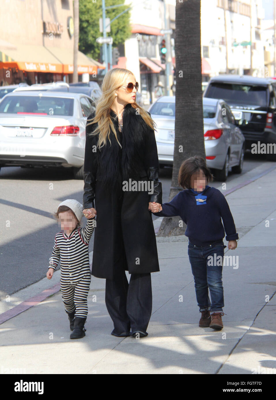 Rachel Zoe spotted out with her husband Rodger Berman and their sons ...