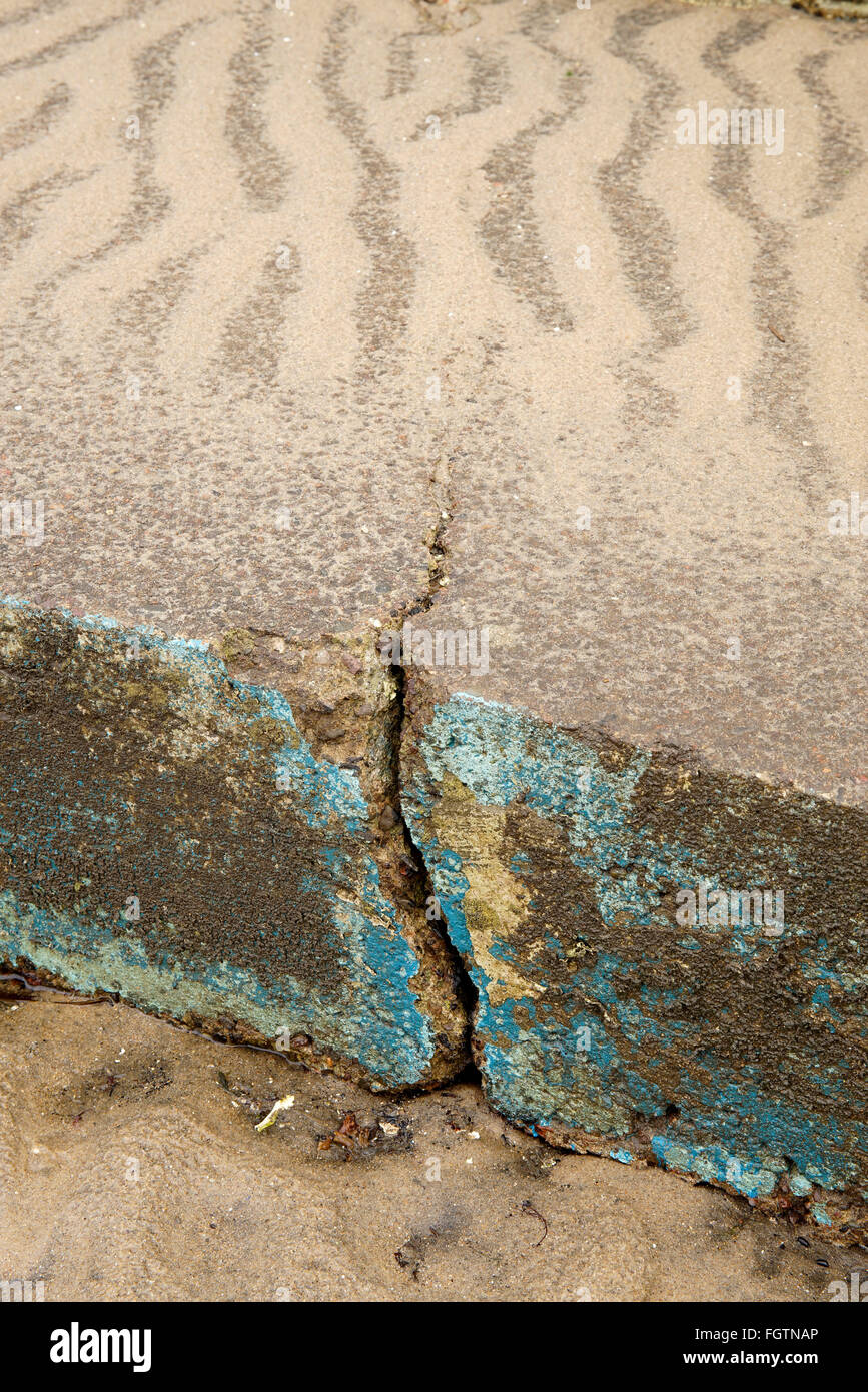The disused tidal swimming pool at Tynemouth, Tyneside, England, UK ...