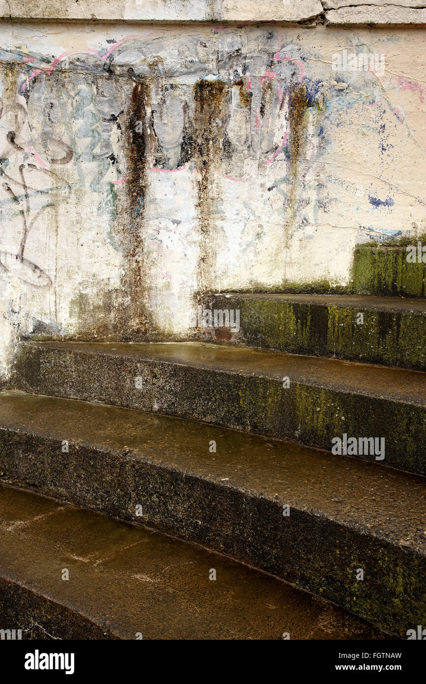 The disused tidal swimming pool at Tynemouth, Tyneside, England, UK ...