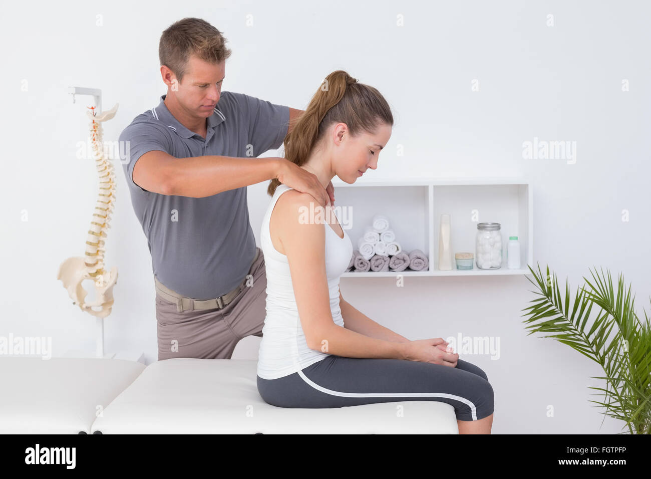 Chiropractor adjustment hi-res stock photography and images - Alamy