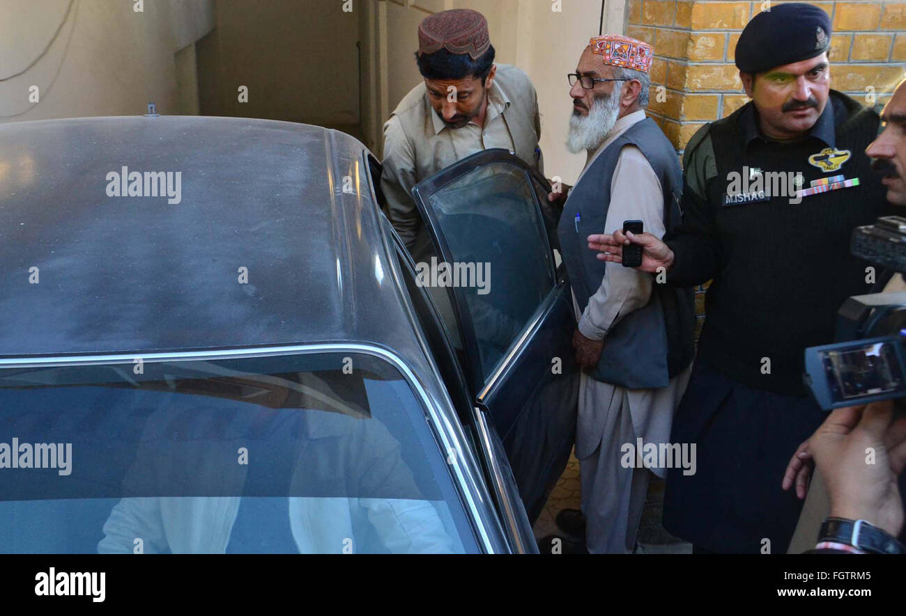 Anti Corruption Police staffs escorting arrested employees of Deputy ...