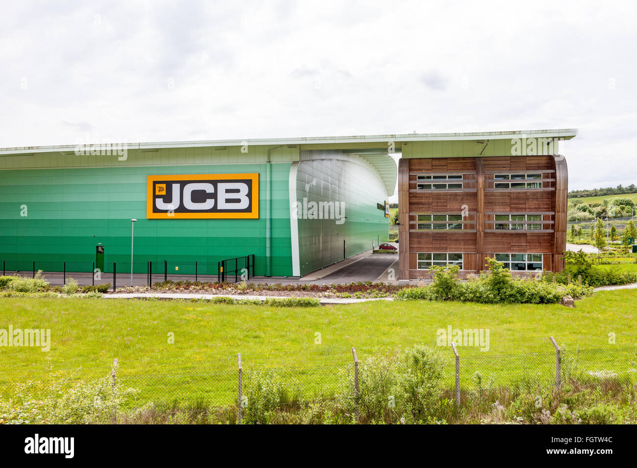 Green logistics building High Resolution Stock Photography and Images ...