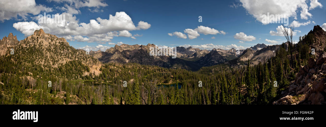 ID00329-00...IDAHO - View over Alpine Lake and the Redfish Lake Creek ...