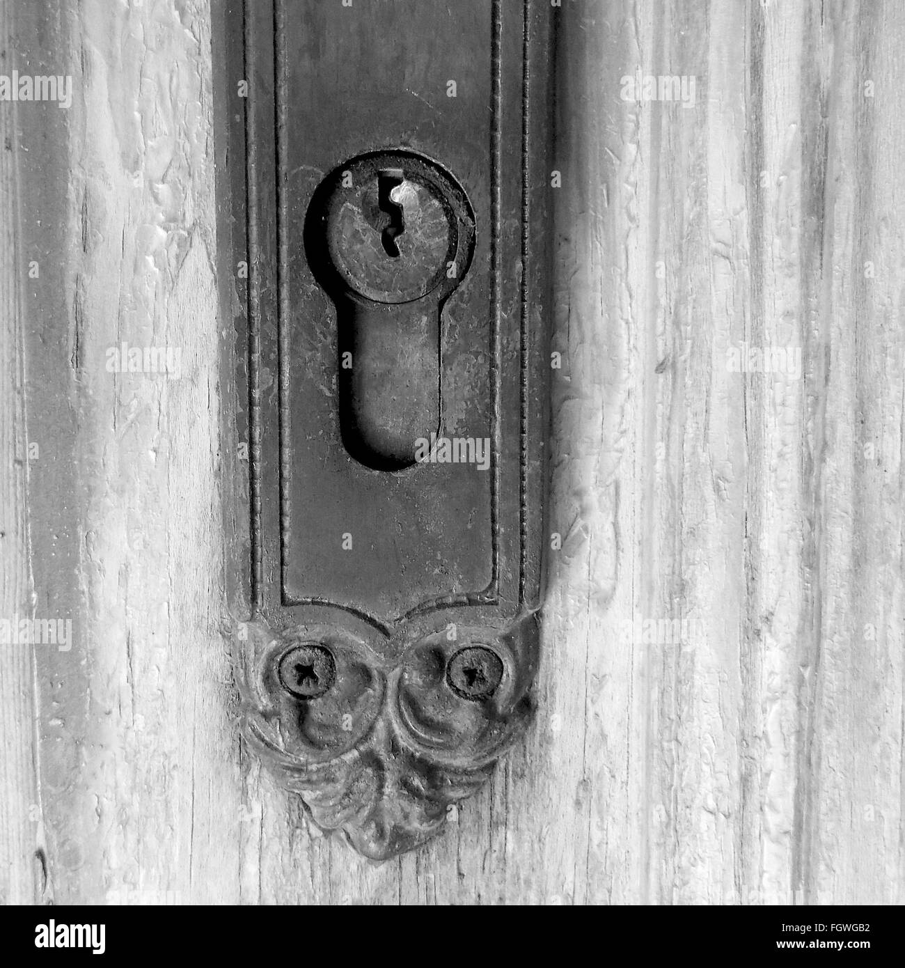 Modern key hole hi-res stock photography and images - Alamy