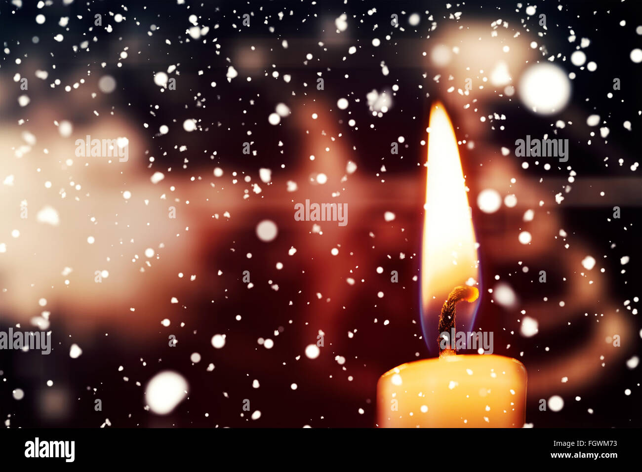 Candle falling hi-res stock photography and images - Alamy