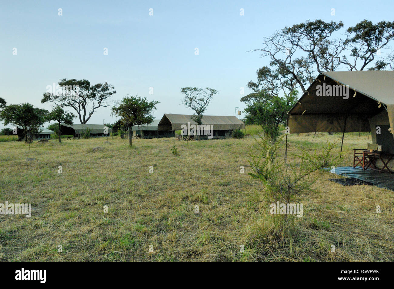 Serengeti camp hi-res stock photography and images - Alamy