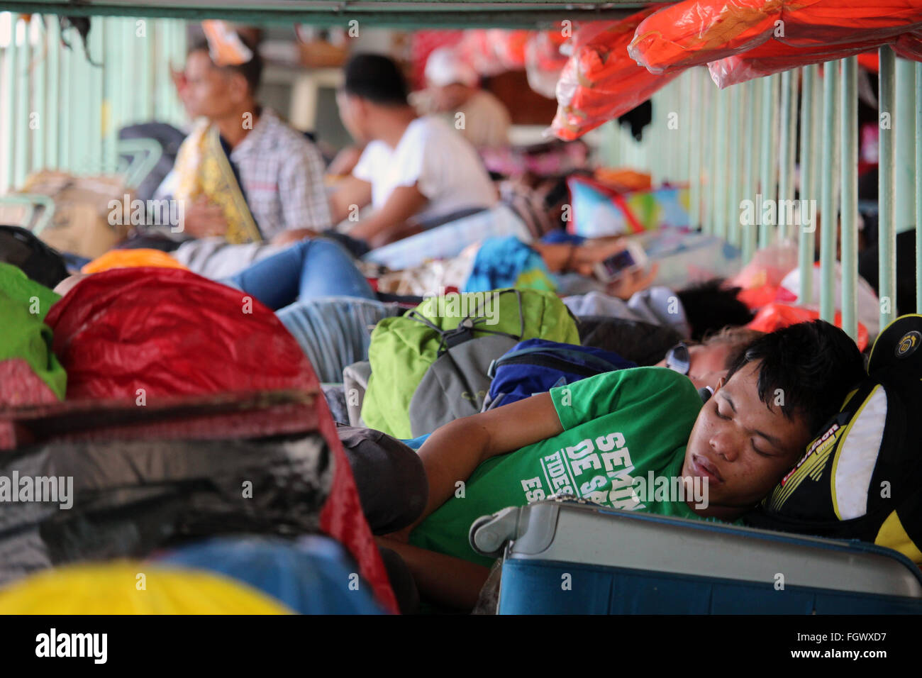 PALAWAN/PHILIPPINES - CIRCA DECEMBER 2015: People sleeping in bunk beds ...