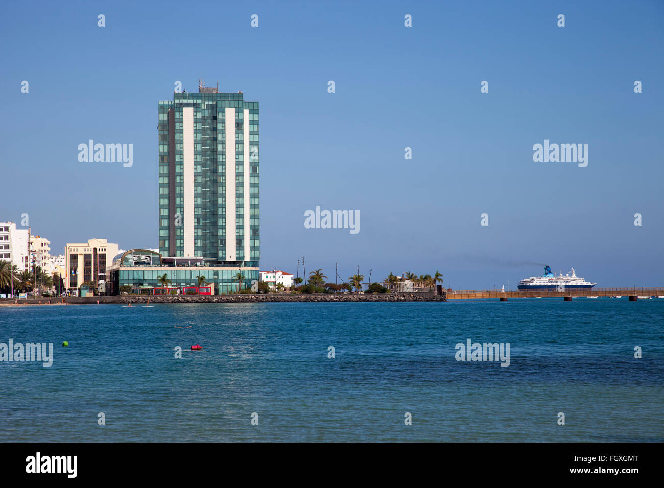 Playa del reducto and promenade hi-res stock photography and images - Alamy