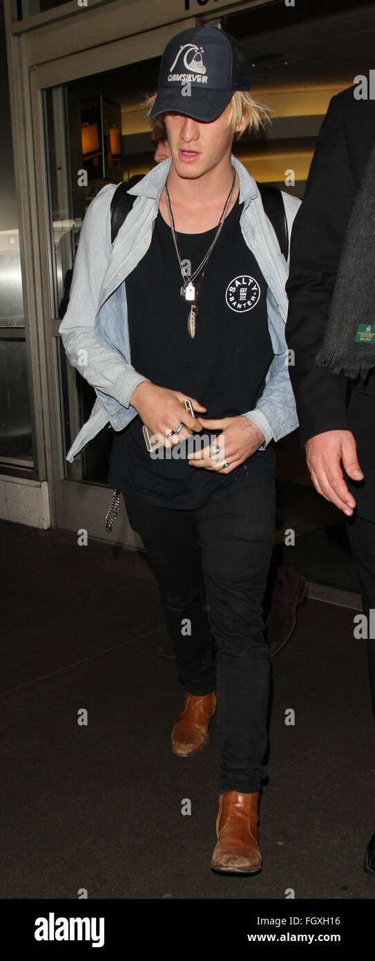 Australian singer Cody Simpson arrives at Los Angeles International ...