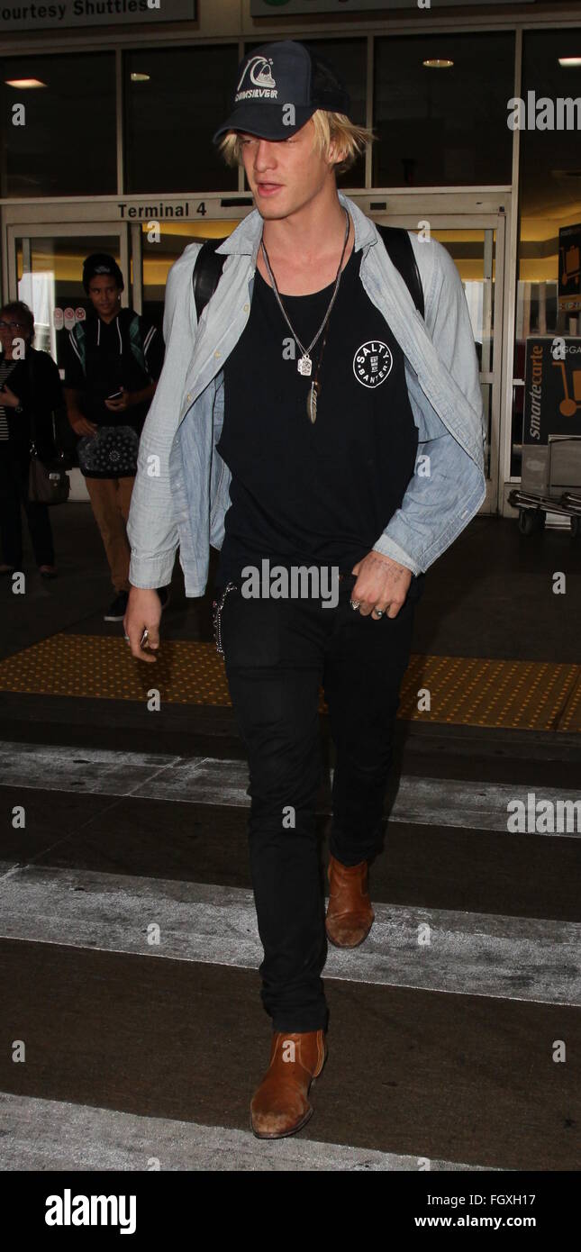 Australian singer Cody Simpson arrives at Los Angeles International ...