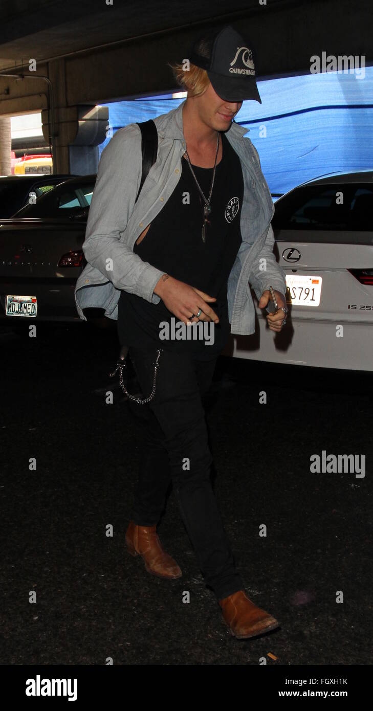 Australian singer Cody Simpson arrives at Los Angeles International ...