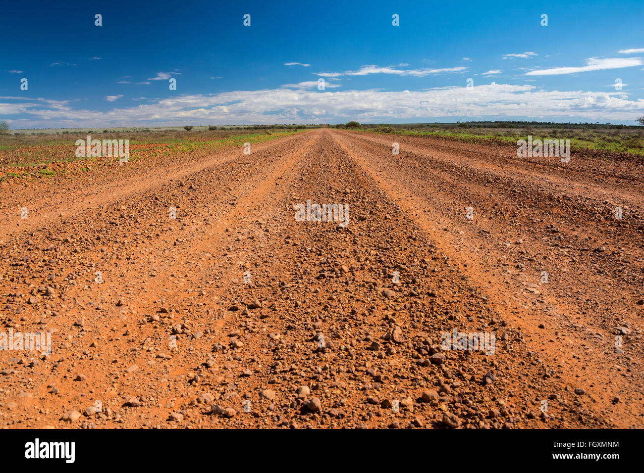 A dirt road of the Oodnadatta Track in the outback of Australia Stock ...