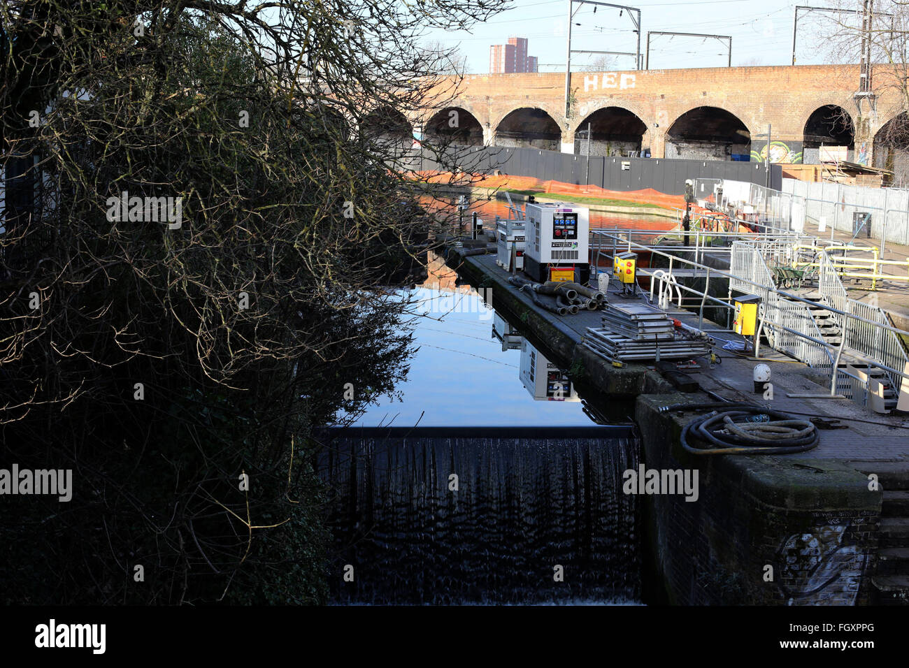 Camden Lock/Kentish Town Lock on the Regent's Canal in Camden The lock ...
