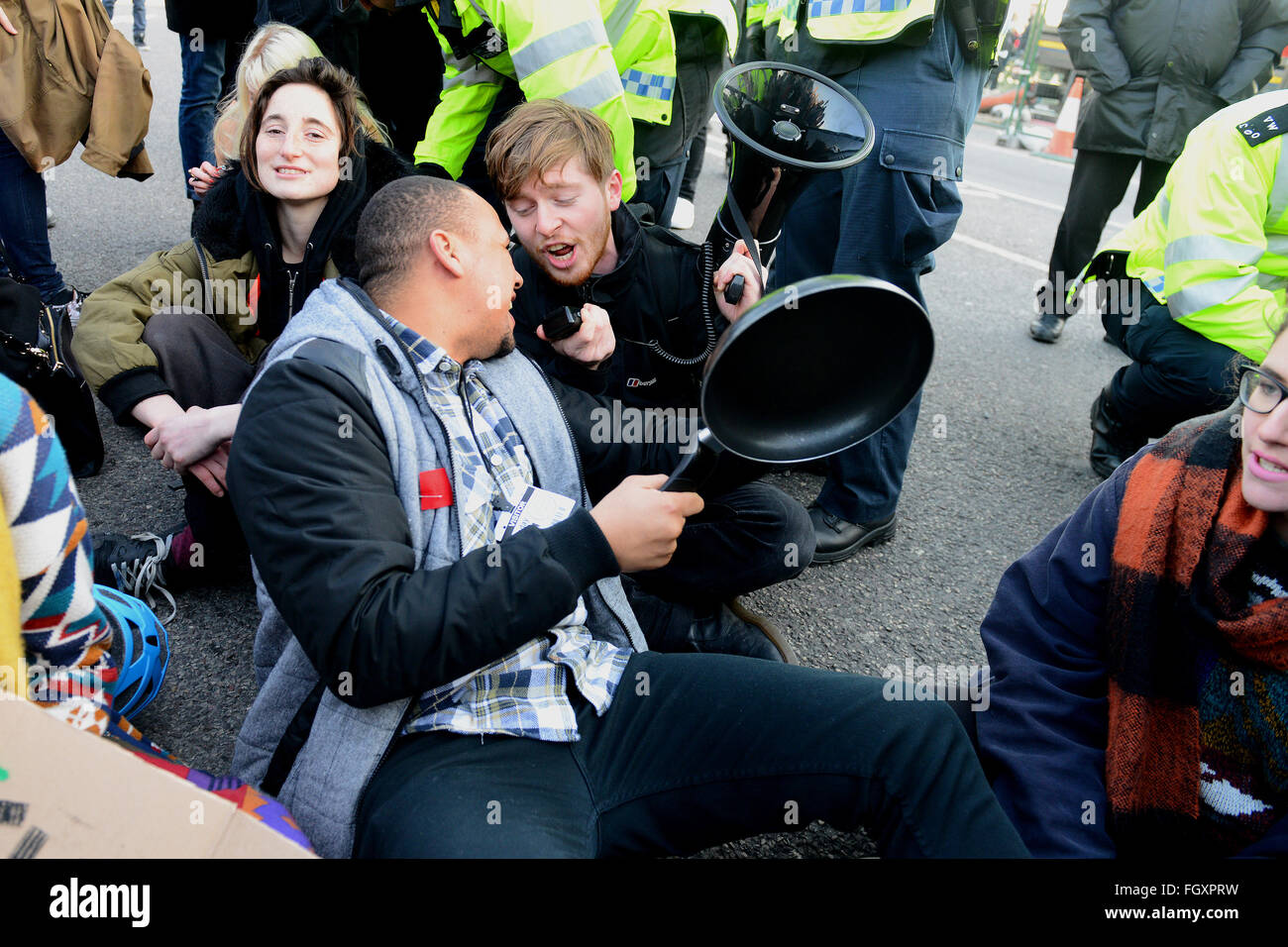 Debate student hi-res stock photography and images - Alamy