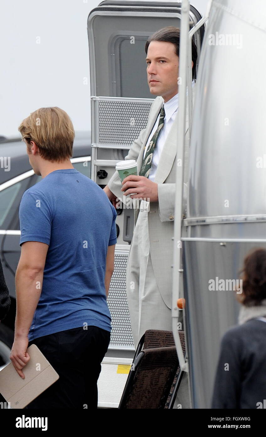Actor Ben Affleck taking a smoke break on the set of 'Live By Night ...