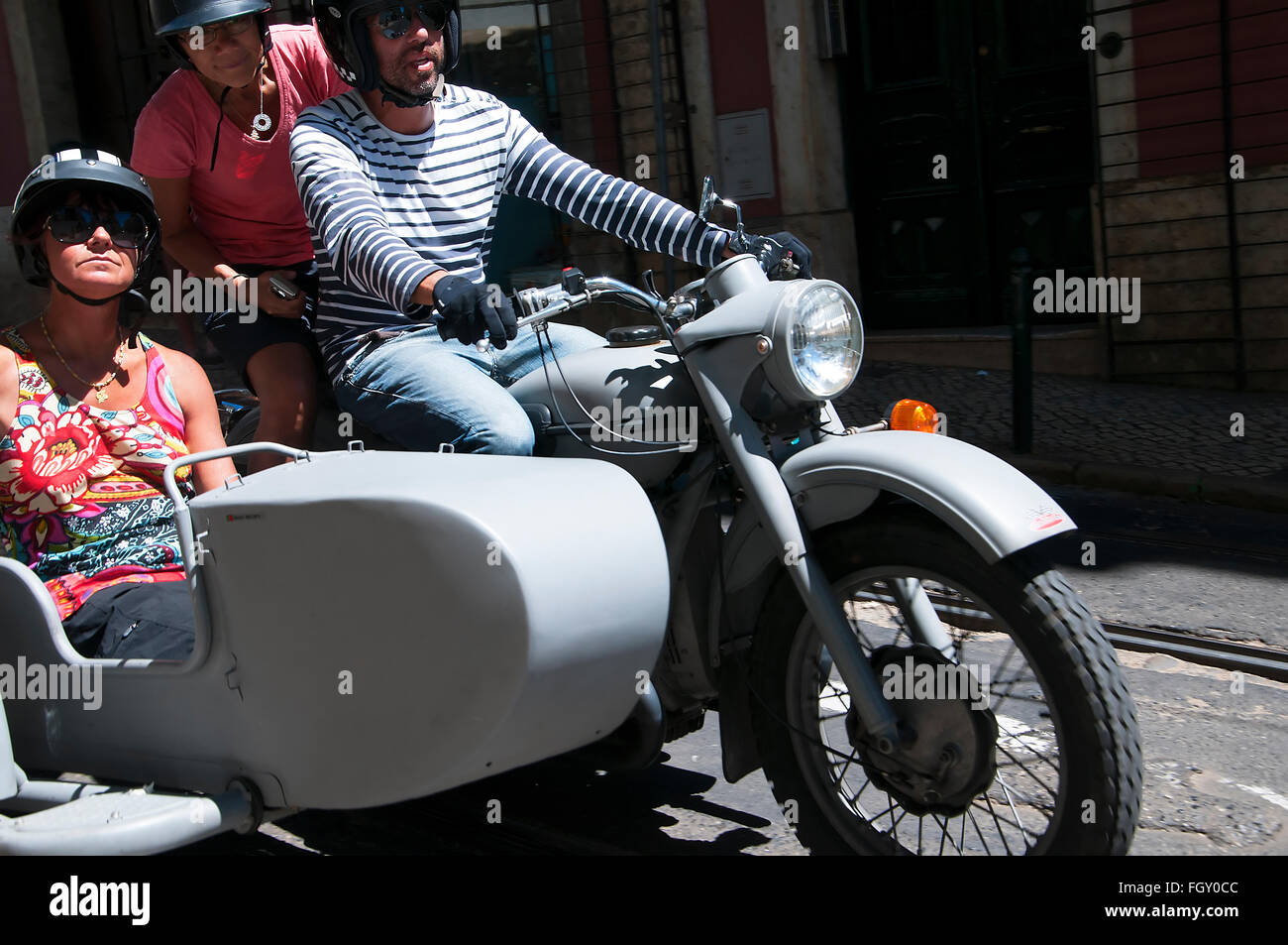 Family on a sidecar hi-res stock photography and images - Alamy