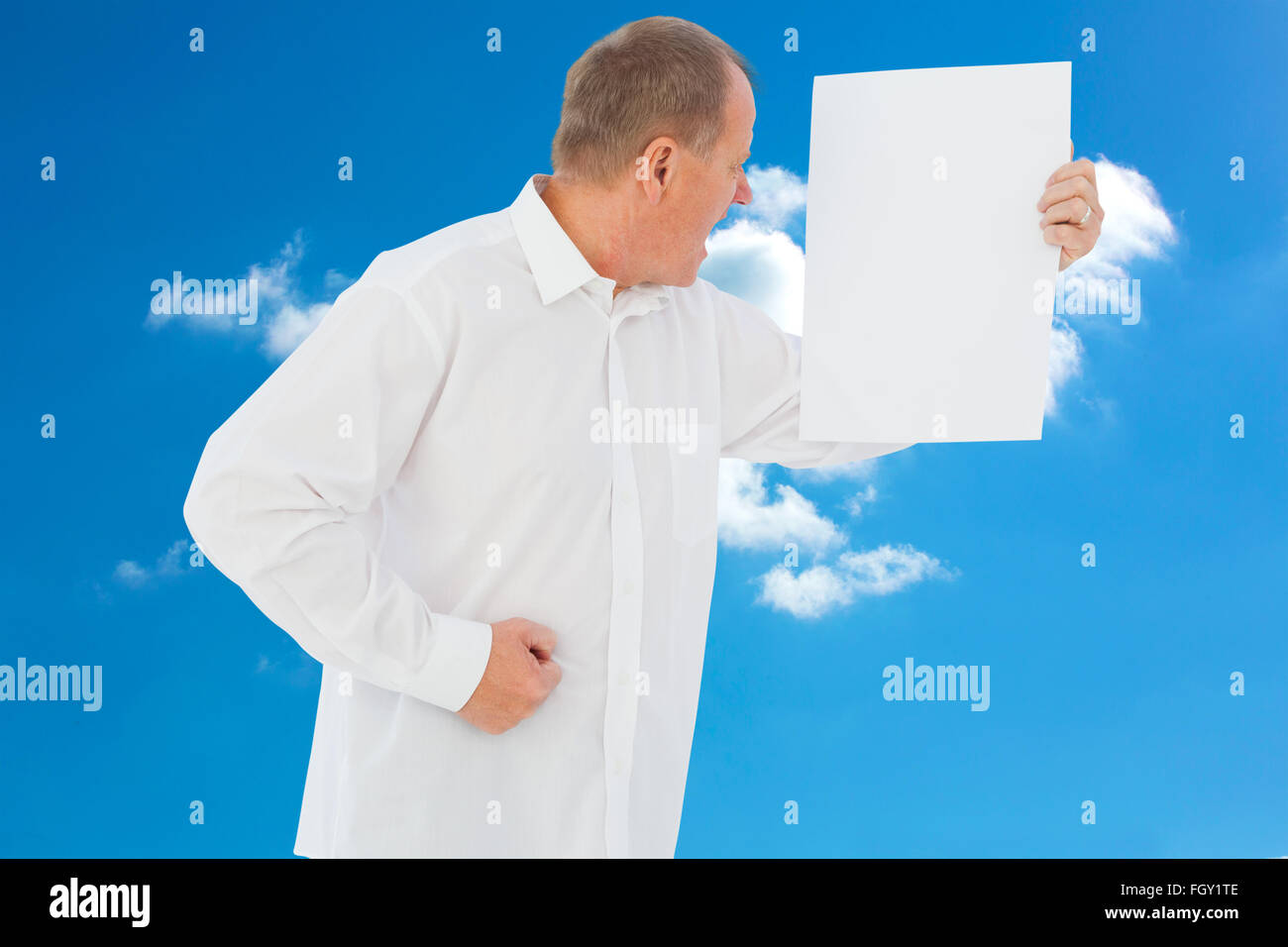 Man holding blank piece of paper hi-res stock photography and images ...