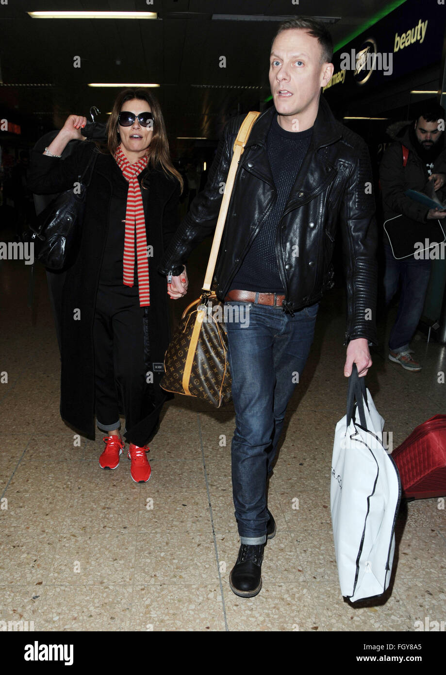 Coronation Street cast arrive at Euston Station ahead of the National ...