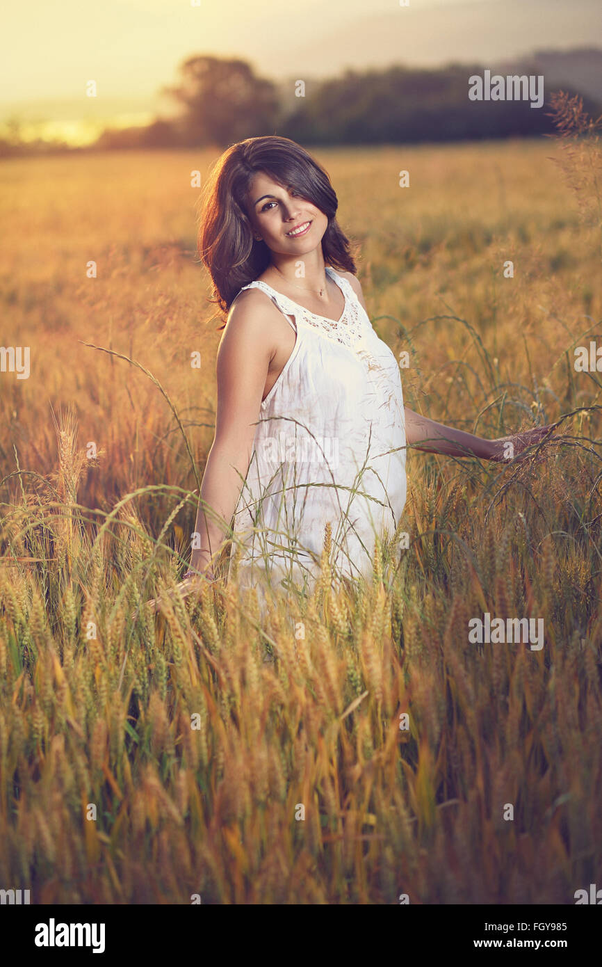 Graceful poses hi-res stock photography and images - Alamy