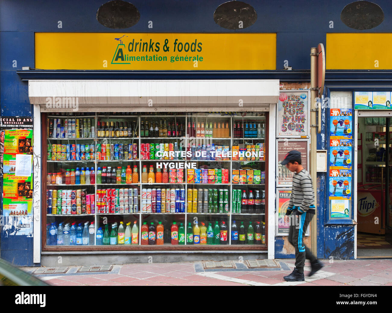 alimentation general magasin shop front display Stock Photo - Alamy