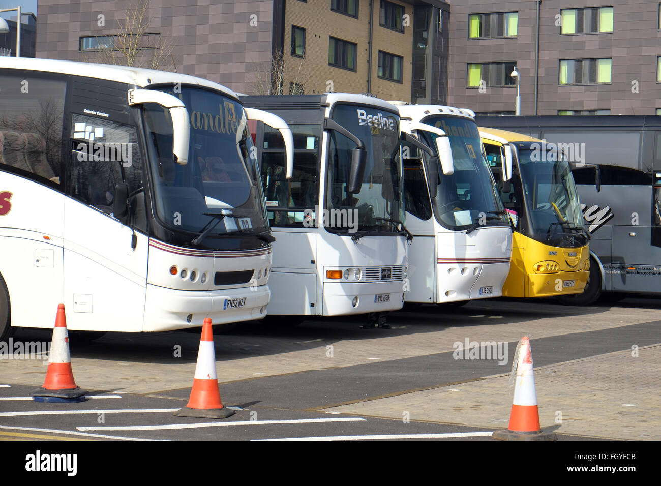 Row of coaches hi-res stock photography and images - Alamy