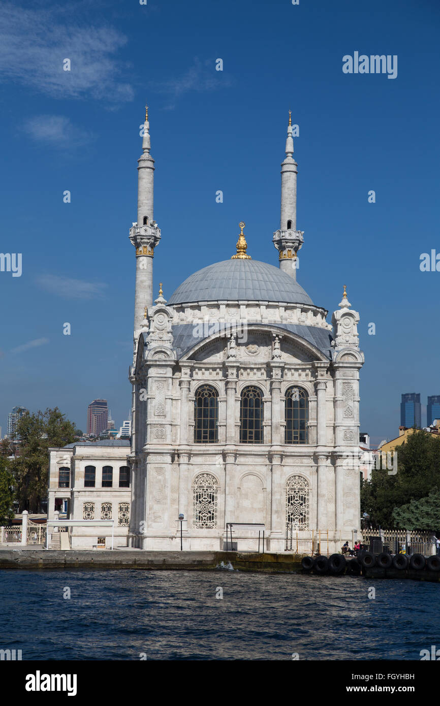 Ortakoy Buyuk Mecidiye Mosque in Istanbul City, Turkey Stock Photo - Alamy