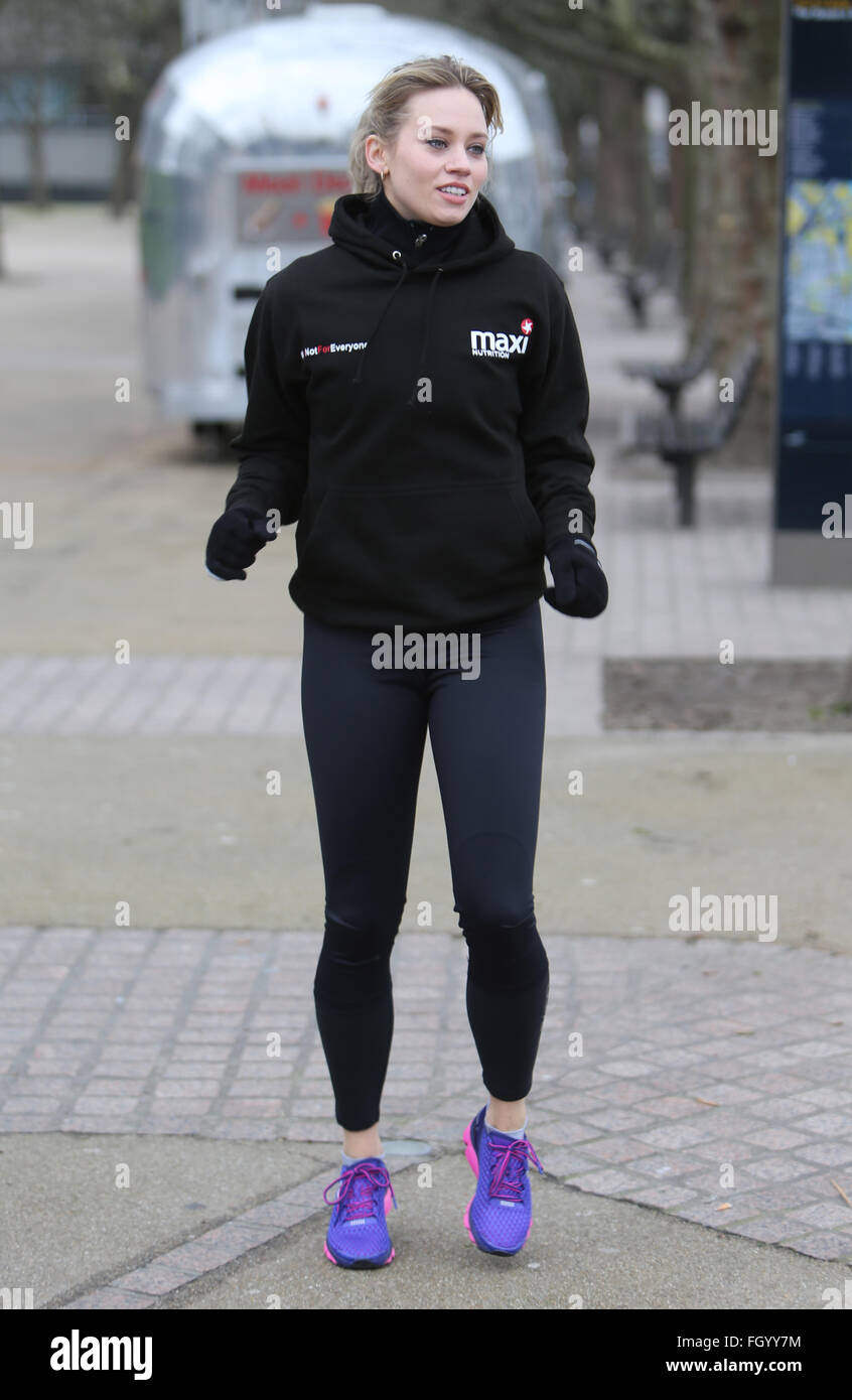 Kimberly Wyatt working out on the South Bank outside ITV Studios ...