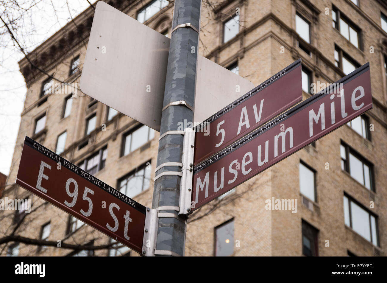 95th street and 5th avenue hi-res stock photography and images - Alamy