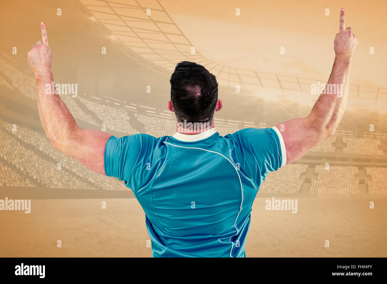 Rugby crowd cheering hi-res stock photography and images - Alamy